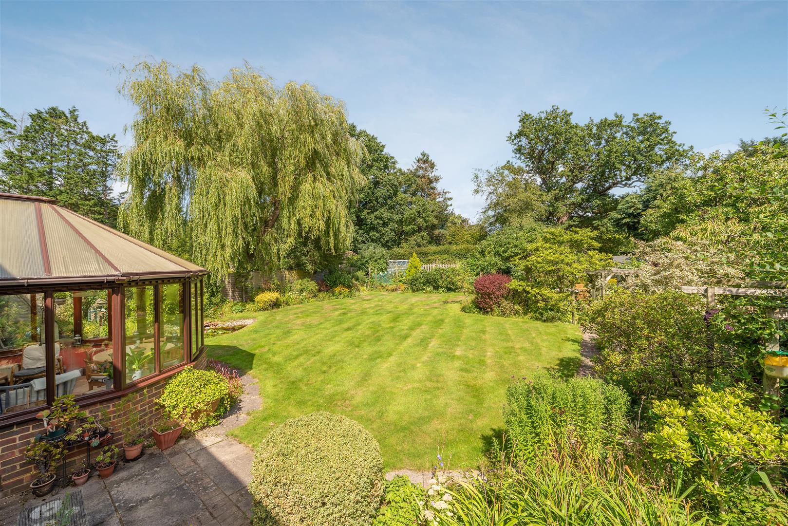 Woodside Road, Winkfield - Osborne Heath