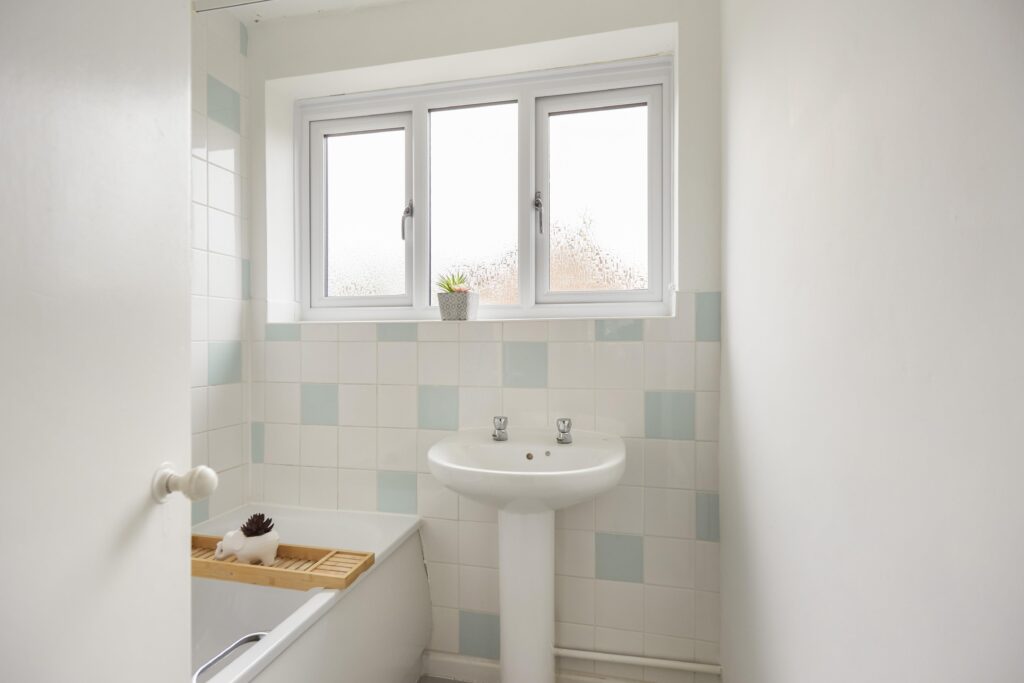 Ledger Drive, Addlestone - Osborne Heath