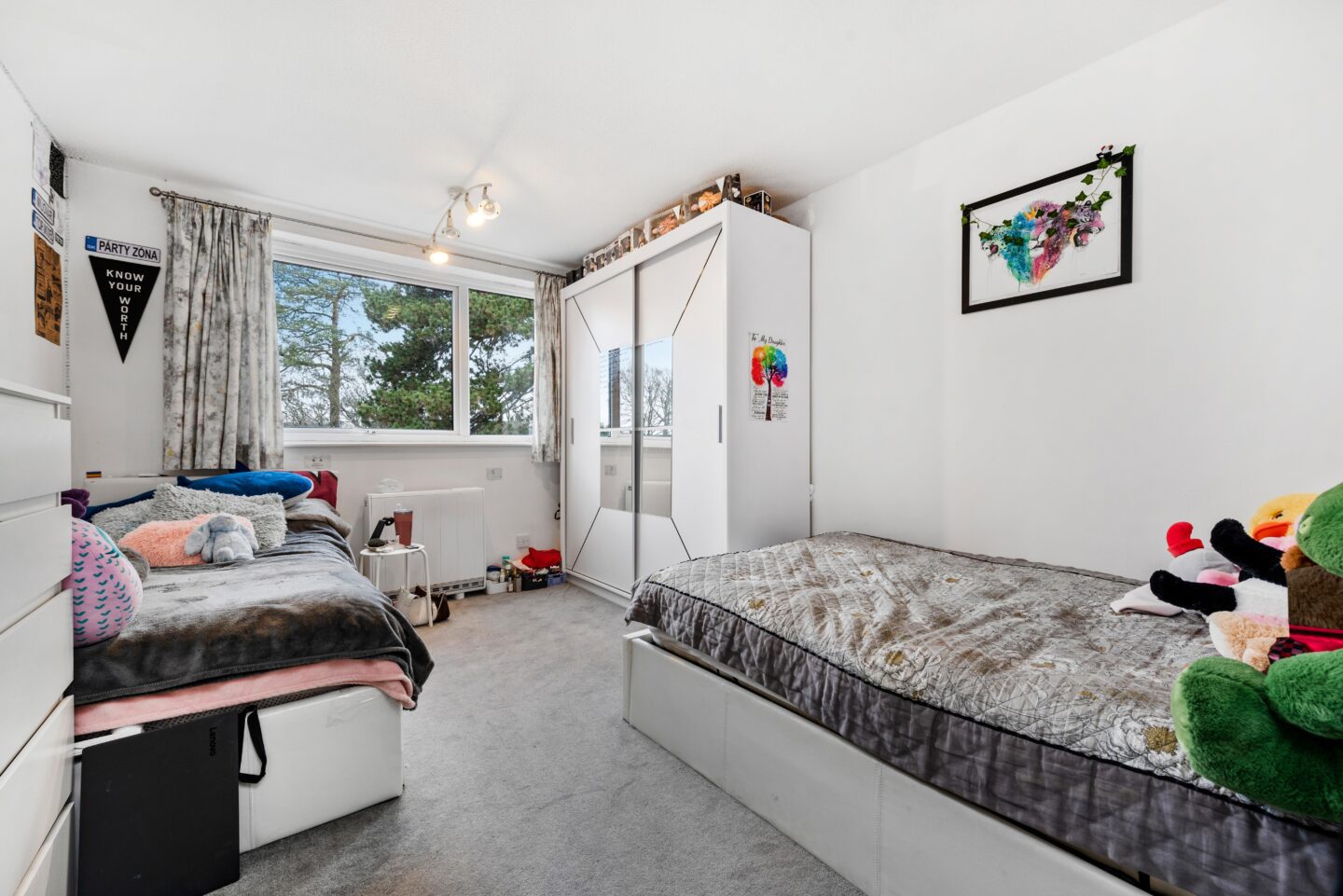 St Andrews Court, Sunninghill - Osborne Heath