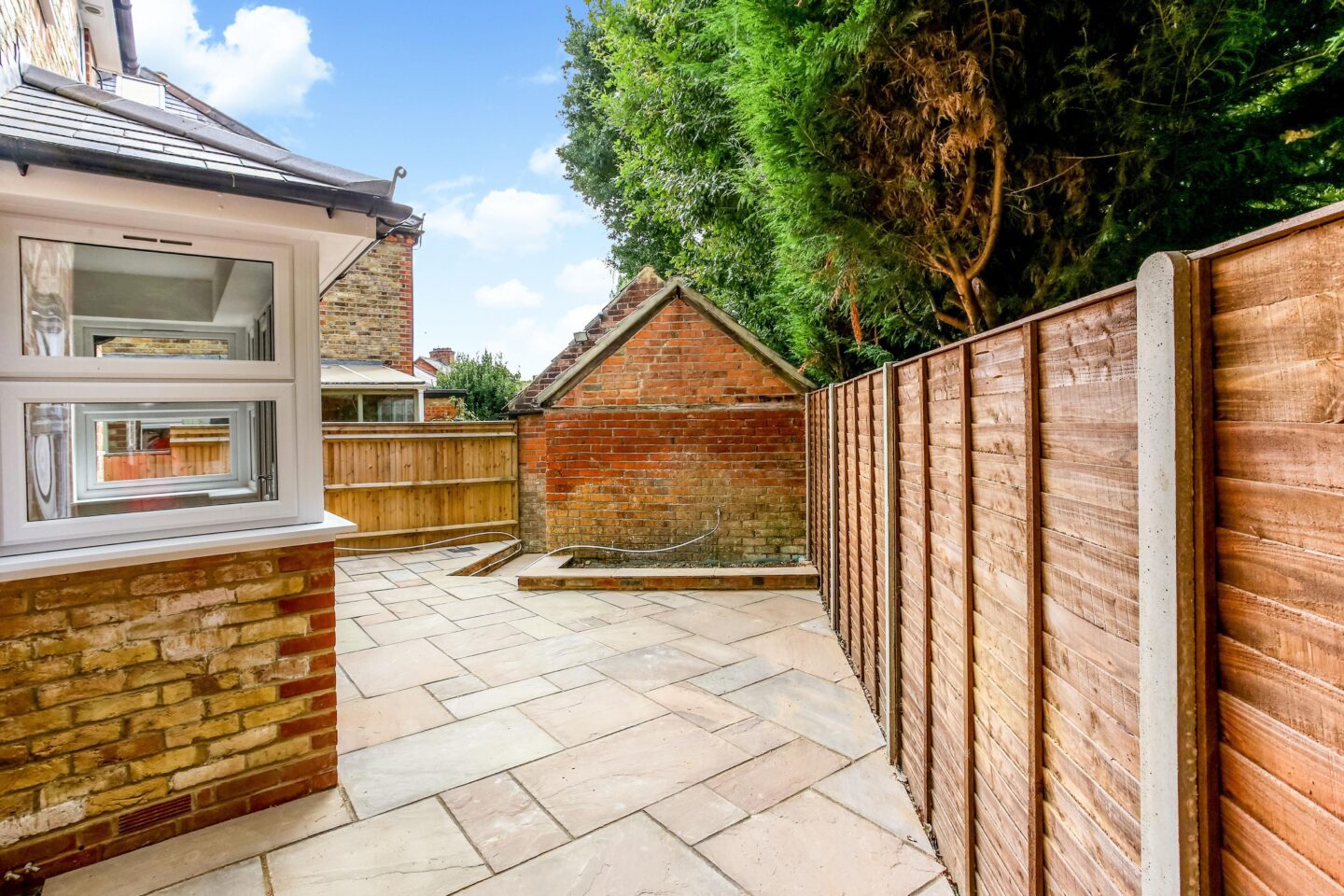 Beech Hill Road, Sunningdale - Osborne Heath