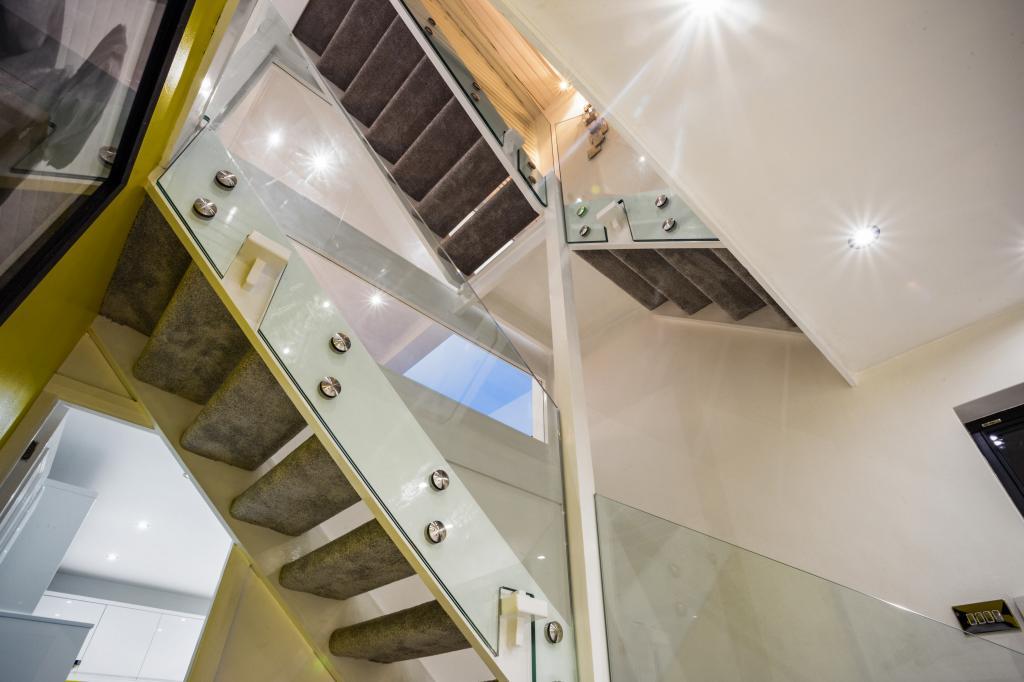 Cheapside Road, Ascot - Osborne Heath