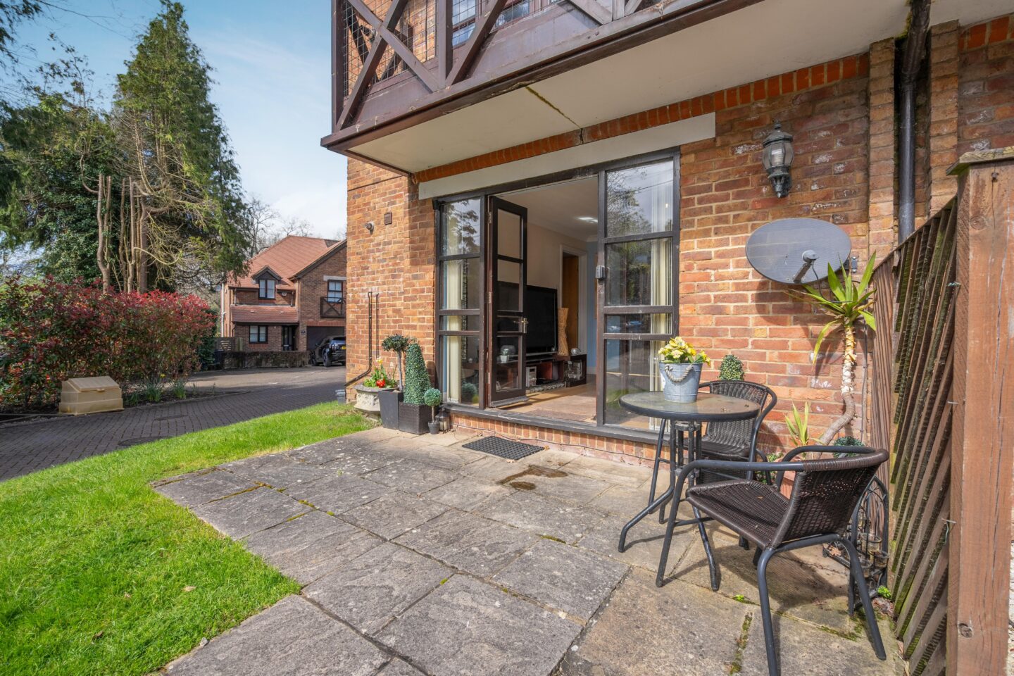 Sunning House, Sunninghill - Osborne Heath