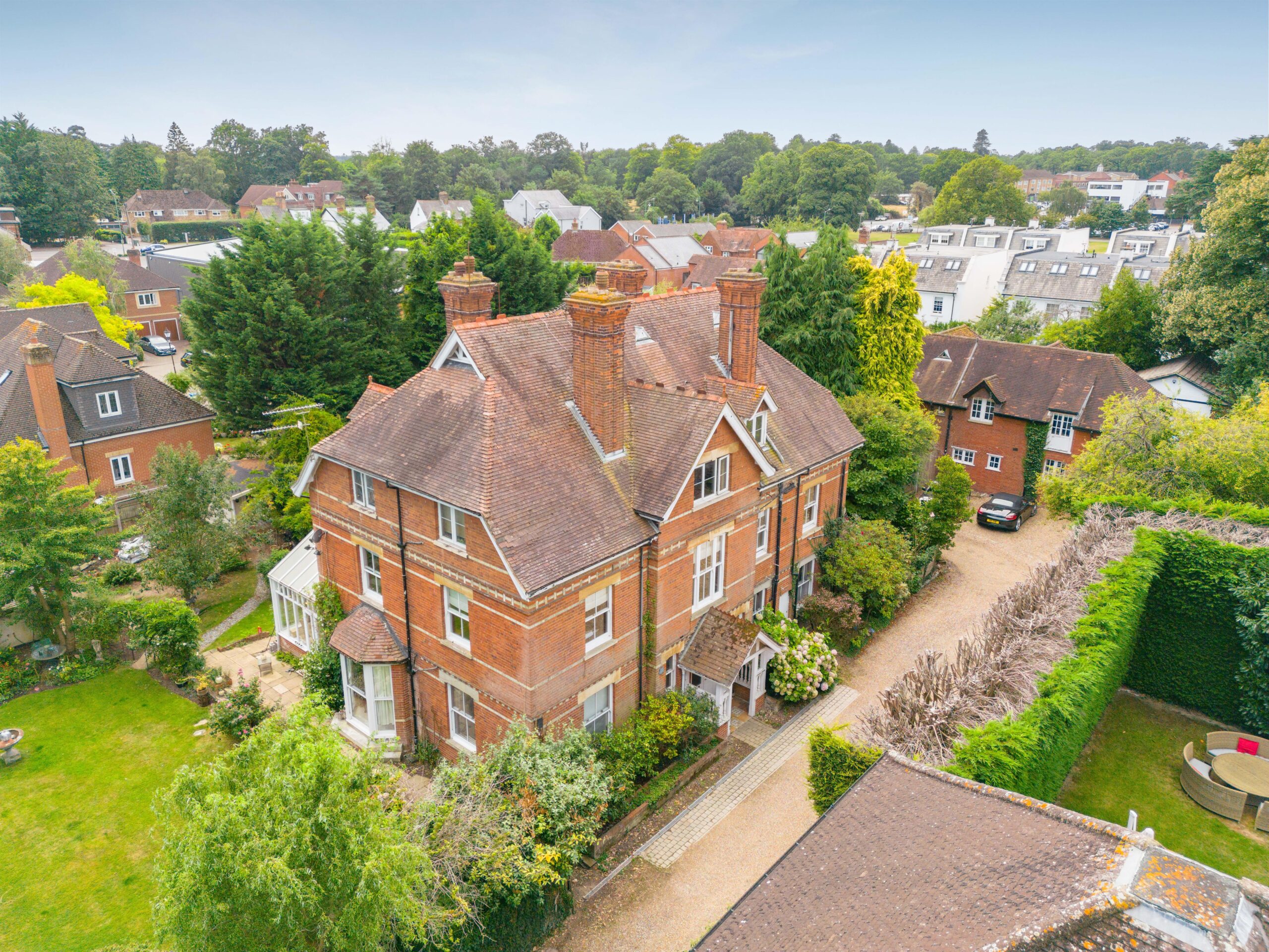 Eldon Lodge, Ascot - Osborne Heath