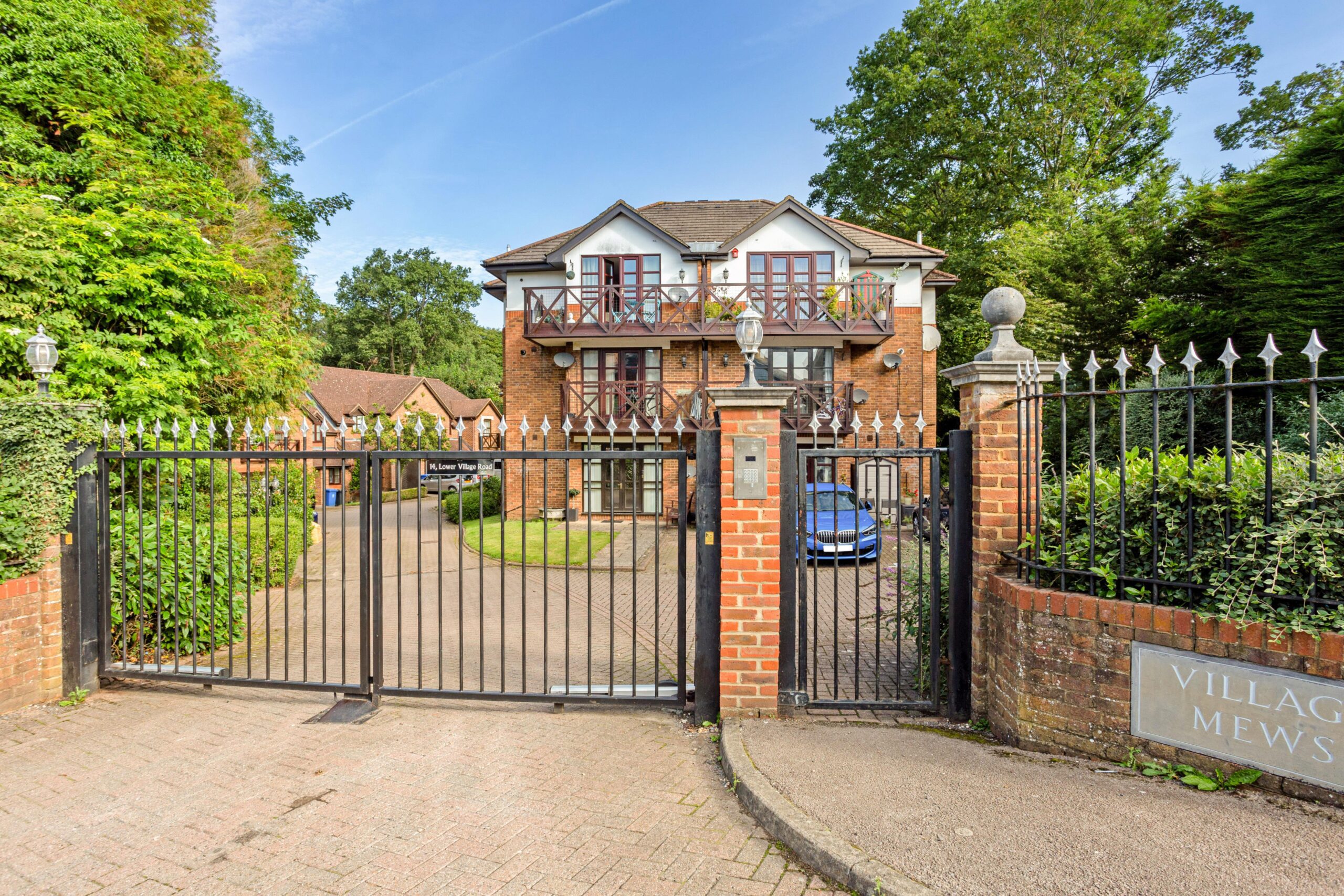Sunning House, Sunninghill - Osborne Heath