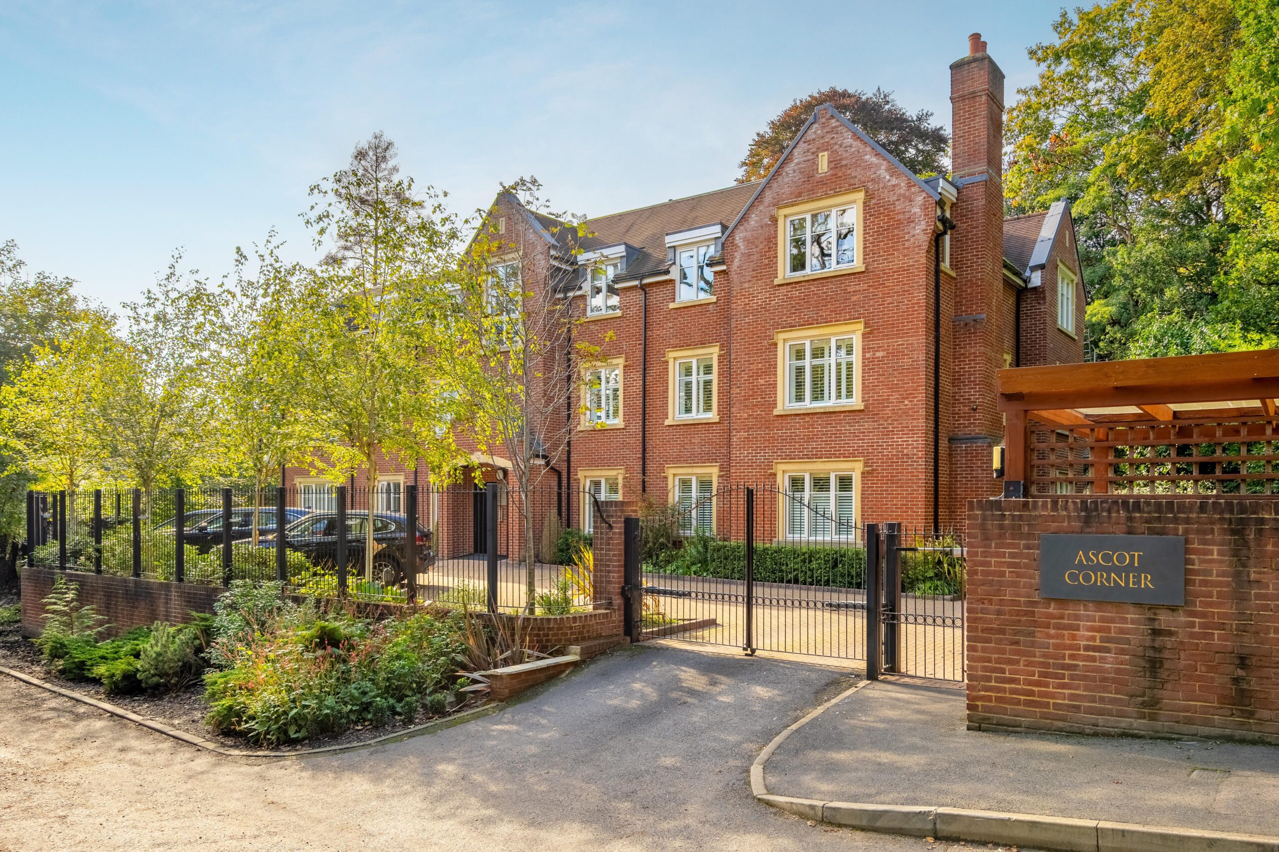 Ascot Corner, Ascot - Osborne Heath